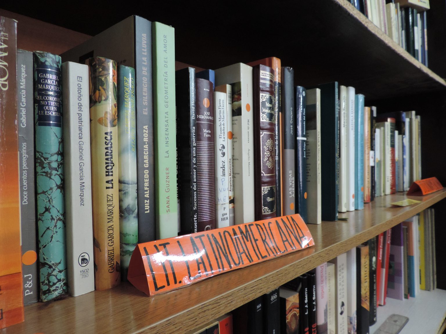 Librería – Otro Mundo es Necesario